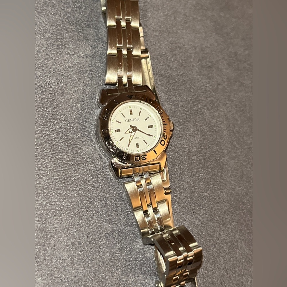 Geneva Quartz Stainless Steel Water Resistant Watch - Gem